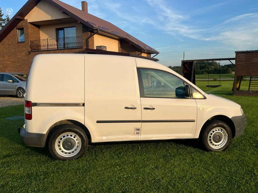 White Volkswagen Caddy 2006 in Silale, with an engine capacity of 2.00 L and mileage of 393 thousand km for 1690 €, photo 7 on AUTOMOTO.COM.LV