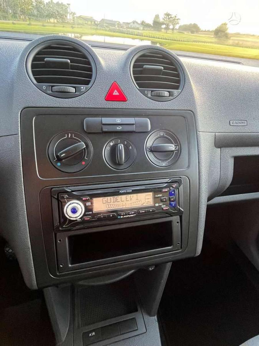White Volkswagen Caddy 2006 in Silale, with an engine capacity of 2.00 L and mileage of 393 thousand km for 1690 €, photo 14 on AUTOMOTO.COM.LV