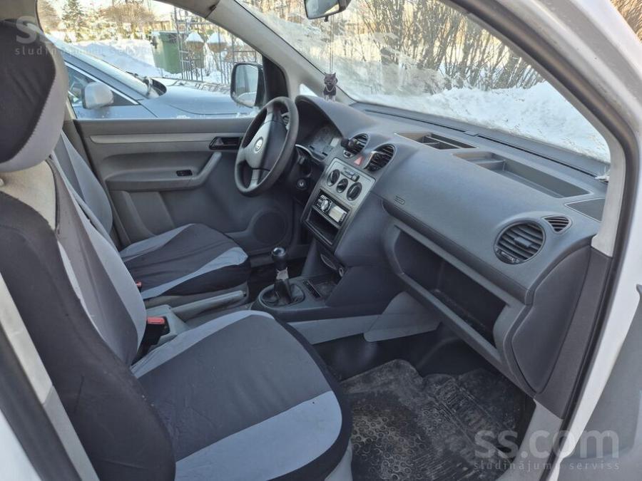 White Volkswagen Caddy 2007 in Kuldiga, with an engine capacity of 2.00 L and mileage of 0 thousand km for 1000 €, photo 9 on AUTOMOTO.COM.LV