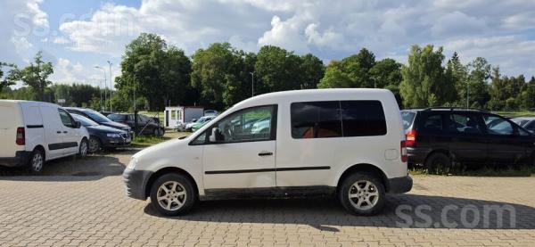 Balts Volkswagen Caddy 2007 Valmiera, ar dzinēja tilpumu 1.90 L un nobraukumu 646 tūkst. km par 900 €, foto 5 vietnē AUTOMOTO.COM.LV