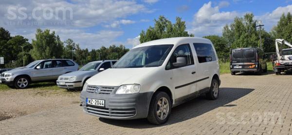 Balts Volkswagen Caddy 2007 Valmiera, ar dzinēja tilpumu 1.90 L un nobraukumu 646 tūkst. km par 900 €, foto 6 vietnē AUTOMOTO.COM.LV