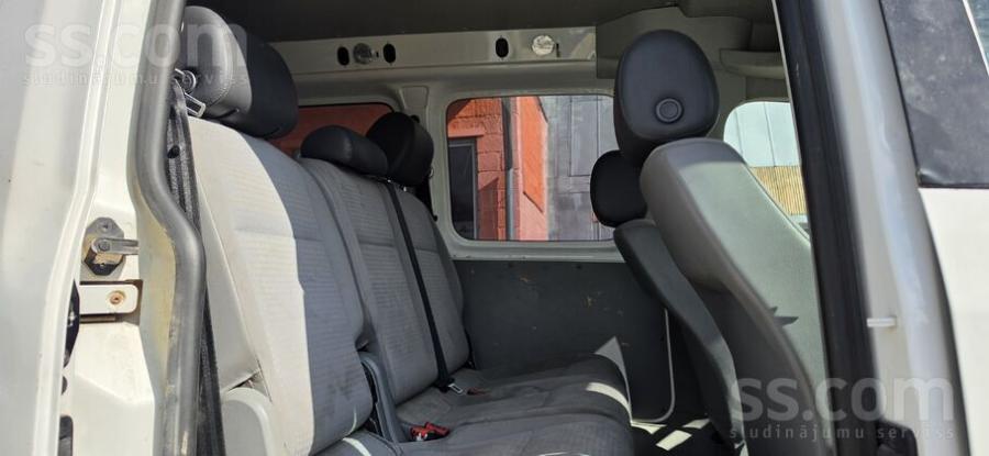 White Volkswagen Caddy 2007 in Valmiera, with an engine capacity of 1.90 L and mileage of 646 thousand km for 900 €, photo 9 on AUTOMOTO.COM.LV