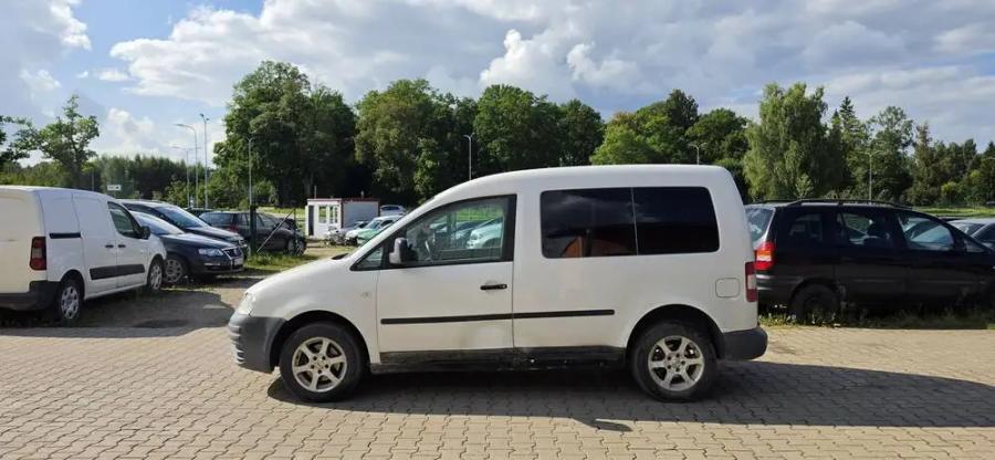 Balts Volkswagen Caddy 2007 Valmiera, ar dzinēja tilpumu 1.90 L un nobraukumu 646 tūkst. km par 900 €, foto 6 vietnē AUTOMOTO.COM.LV