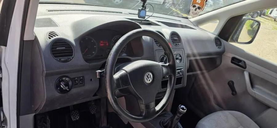 Balts Volkswagen Caddy 2007 Valmiera, ar dzinēja tilpumu 1.90 L un nobraukumu 646 tūkst. km par 900 €, foto 12 vietnē AUTOMOTO.COM.LV