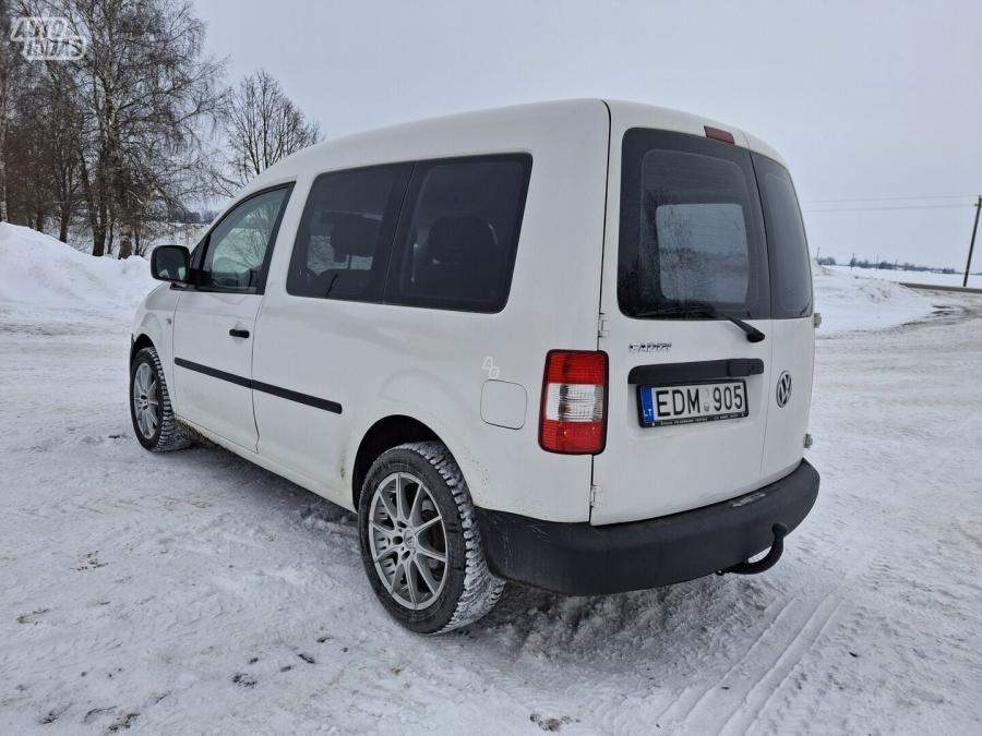 White Volkswagen Caddy 2008 in Joniskis, with an engine capacity of 1.90 L and mileage of 320 thousand km for 2800 €, photo 13 on AUTOMOTO.COM.LV