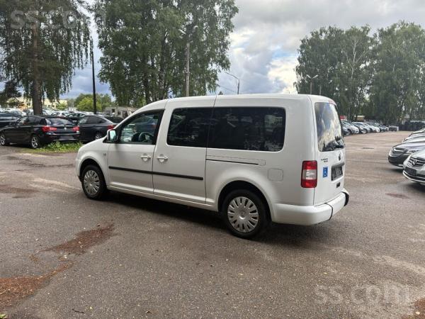 White Volkswagen Caddy 2009 in Riga, with an engine capacity of 1.60 L and mileage of 0 thousand km for 4700 €, photo 7 on AUTOMOTO.COM.LV