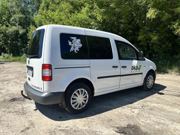 White Volkswagen Caddy 2009 in Vilnius, with an engine capacity of 1.90 L and mileage of 284 thousand km for 2900 €, photo 3 on AUTOMOTO.COM.LV