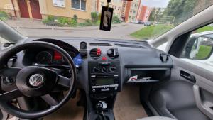 White Volkswagen Caddy 2009 in Vilnius, with an engine capacity of 1.90 L and mileage of 320 thousand km for 3700 €, photo 4 on AUTOMOTO.COM.LV
