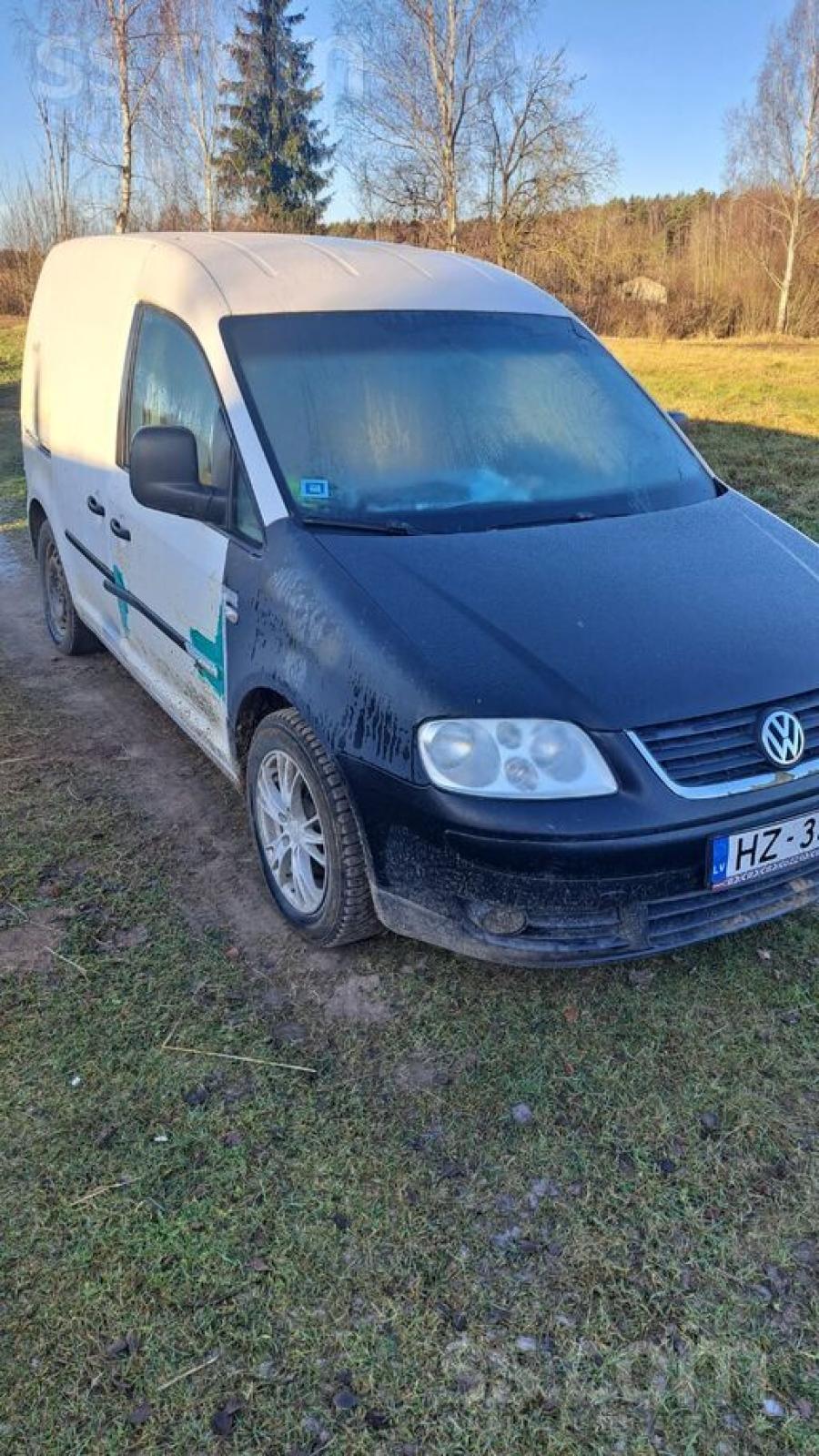White Volkswagen Caddy 2010 in Bauska, with an engine capacity of 2.00 L and mileage of 560 thousand km for 500 €, photo 3 on AUTOMOTO.COM.LV