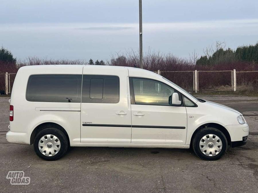White Volkswagen Caddy 2010 in Kedainiai, with an engine capacity of 1.90 L and mileage of 261 thousand km for 5299 €, photo 6 on AUTOMOTO.COM.LV