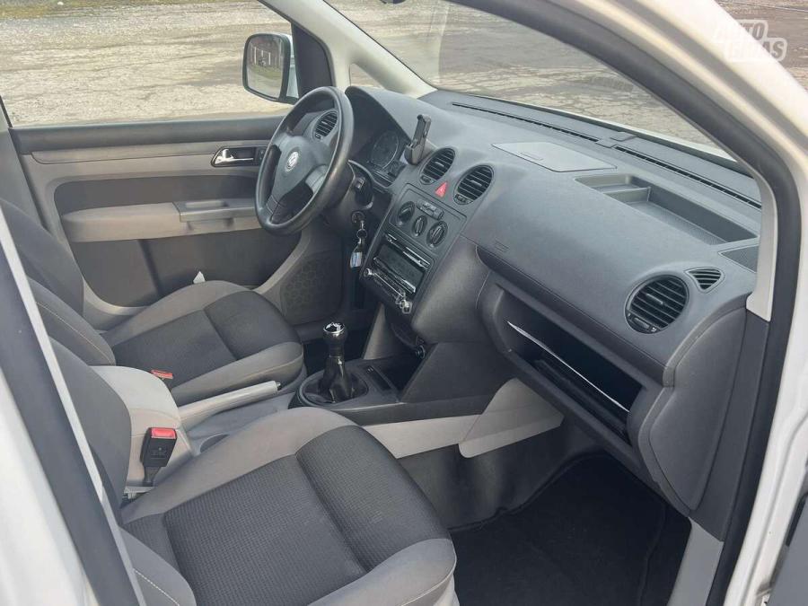 White Volkswagen Caddy 2010 in Kedainiai, with an engine capacity of 1.90 L and mileage of 261 thousand km for 5299 €, photo 12 on AUTOMOTO.COM.LV