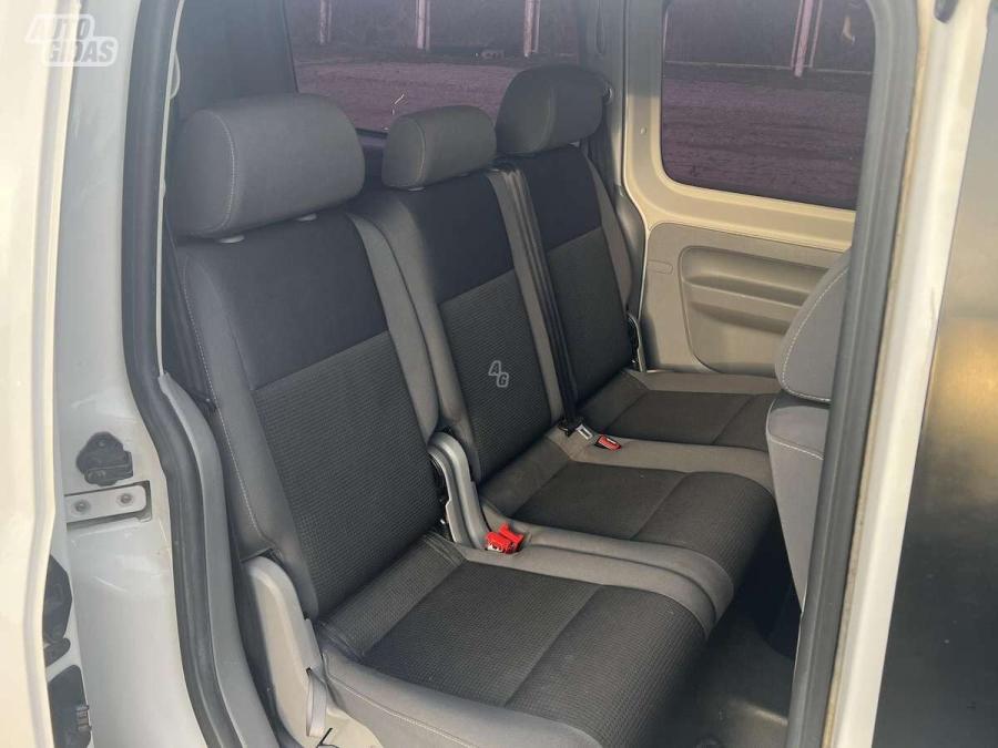 White Volkswagen Caddy 2010 in Kedainiai, with an engine capacity of 1.90 L and mileage of 261 thousand km for 5299 €, photo 13 on AUTOMOTO.COM.LV