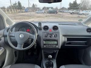 White Volkswagen Caddy 2010 in Kedainiai, with an engine capacity of 1.90 L and mileage of 261 thousand km for 5299 €, photo 14 on AUTOMOTO.COM.LV