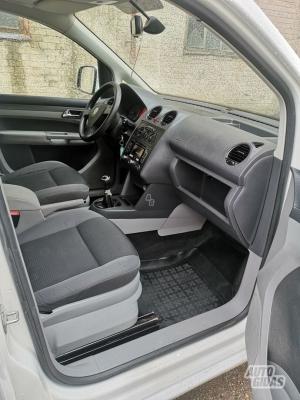 Balts Volkswagen Caddy 2010 Gargždai, ar dzinēja tilpumu 1.90 L un nobraukumu 380 tūkst. km par 4200 €, foto 6 vietnē AUTOMOTO.COM.LV