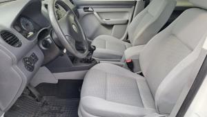 Balts Volkswagen Caddy 2010 Rīga, ar dzinēja tilpumu 2.00 L un nobraukumu 142 tūkst. km par 5350 €, foto 5 vietnē AUTOMOTO.COM.LV