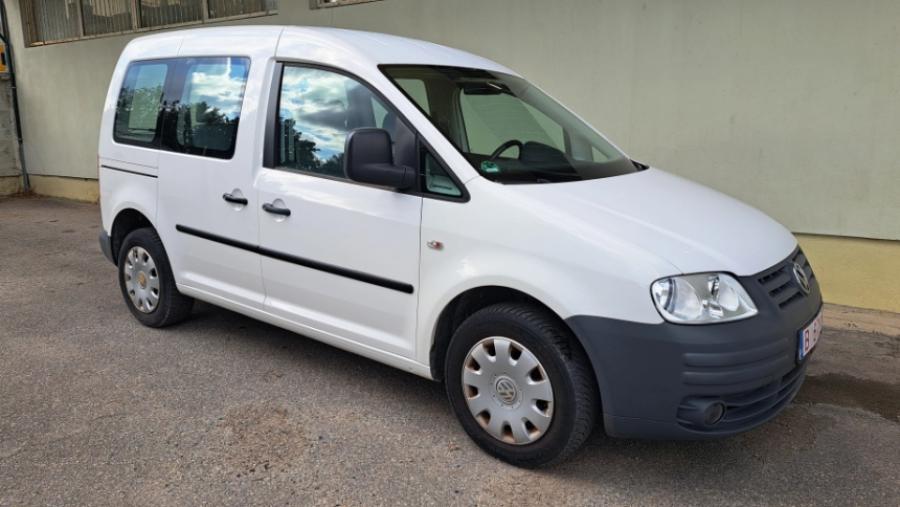 Balts Volkswagen Caddy 2010 Rīga, ar dzinēja tilpumu 2.00 L un nobraukumu 142 tūkst. km par 5350 €, foto 7 vietnē AUTOMOTO.COM.LV