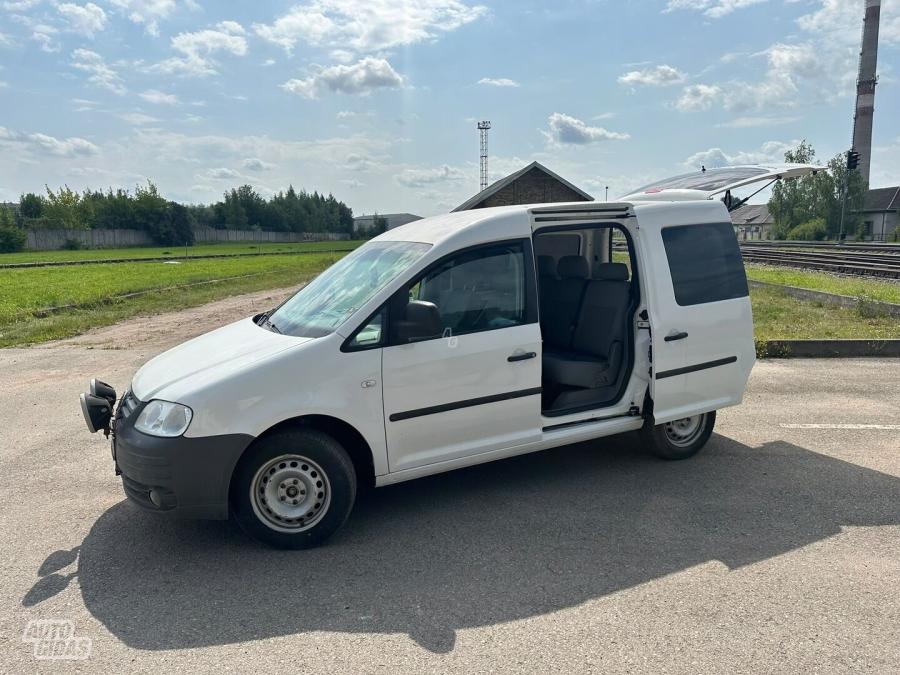 Balts Volkswagen Caddy 2010 Šauļi, ar dzinēja tilpumu 1.90 L un nobraukumu 305 tūkst. km par 4200 €, foto 14 vietnē AUTOMOTO.COM.LV