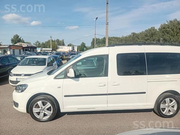White Volkswagen Caddy 2010 in Riga, with an engine capacity of 1.60 L and mileage of 289 thousand km for 5700 €, photo 6 on AUTOMOTO.COM.LV