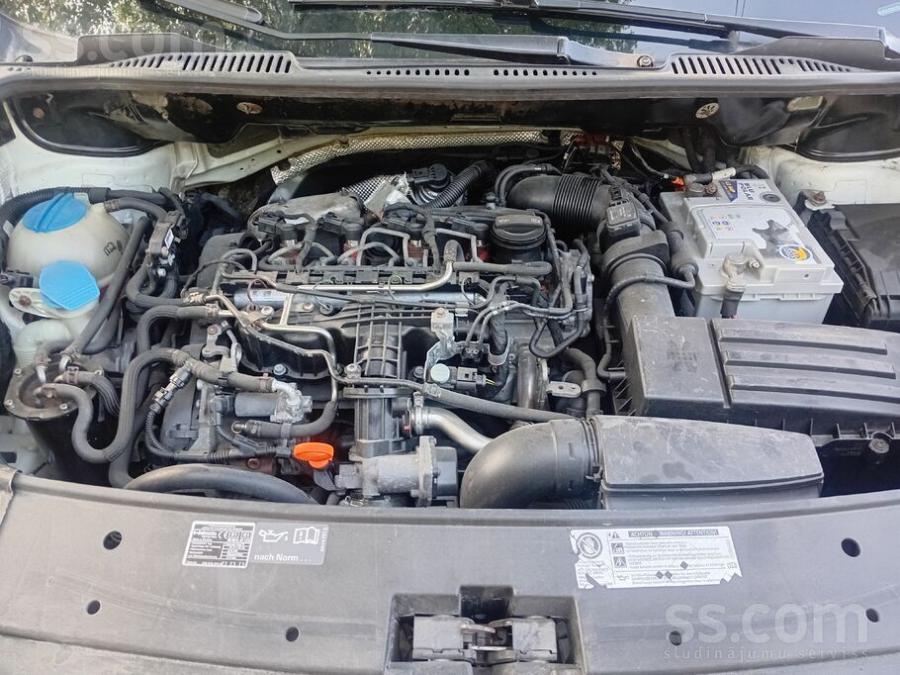 White Volkswagen Caddy 2010 in Riga, with an engine capacity of 1.60 L and mileage of 289 thousand km for 5700 €, photo 15 on AUTOMOTO.COM.LV