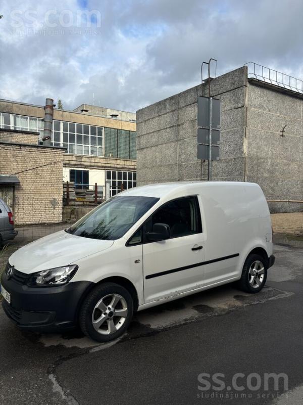 White Volkswagen Caddy 2011 in Riga, with an engine capacity of 1.60 L and mileage of 303 thousand km for 3000 €, photo 2 on AUTOMOTO.COM.LV