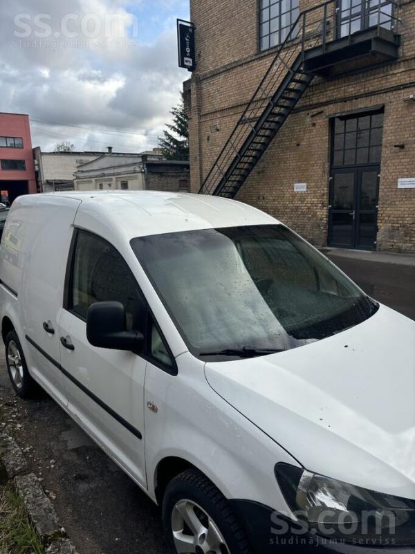 White Volkswagen Caddy 2011 in Riga, with an engine capacity of 1.60 L and mileage of 303 thousand km for 3000 €, photo 3 on AUTOMOTO.COM.LV