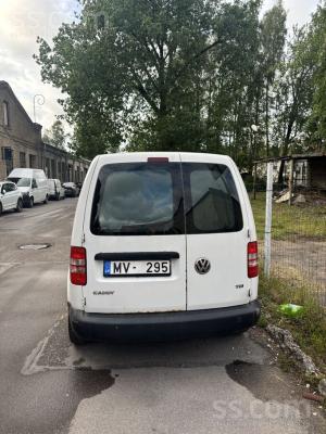 Balts Volkswagen Caddy 2011 Rīga, ar dzinēja tilpumu 1.60 L un nobraukumu 303 tūkst. km par 3000 €, foto 4 vietnē AUTOMOTO.COM.LV