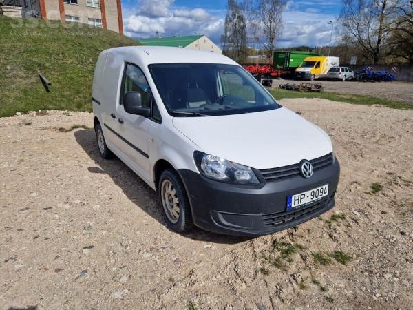 Balts Volkswagen Caddy 2011 Valmiera, ar dzinēja tilpumu 1.60 L un nobraukumu 378 tūkst. km par 2300 €, foto 2 vietnē AUTOMOTO.COM.LV