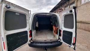 White Volkswagen Caddy 2011 in Cesis, with an engine capacity of 1.60 L and mileage of 386 thousand km for 3800 €, photo 8 on AUTOMOTO.COM.LV