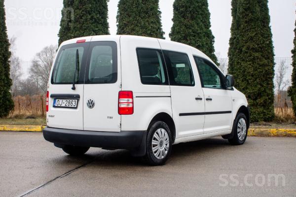 White Volkswagen Caddy 2011 in Jelgava, with an engine capacity of 1.20 L and mileage of 284 thousand km for 4500 €, photo 6 on AUTOMOTO.COM.LV