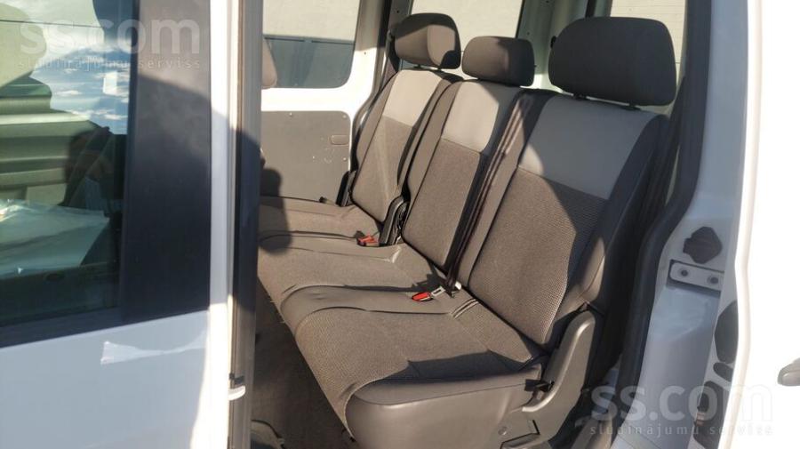 White Volkswagen Caddy 2011 in Riga, with an engine capacity of 1.20 L and mileage of 225 thousand km for 3800 €, photo 6 on AUTOMOTO.COM.LV