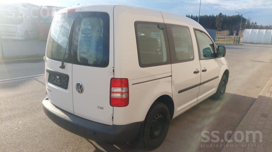 White Volkswagen Caddy 2011 in Riga, with an engine capacity of 1.20 L and mileage of 225 thousand km for 3800 €, photo 13 on AUTOMOTO.COM.LV