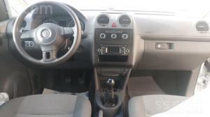 White Volkswagen Caddy 2011 in Riga, with an engine capacity of 1.20 L and mileage of 225 thousand km for 3800 €, photo 15 on AUTOMOTO.COM.LV