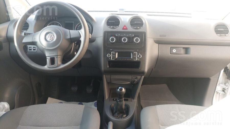 White Volkswagen Caddy 2011 in Riga, with an engine capacity of 1.20 L and mileage of 225 thousand km for 3800 €, photo 15 on AUTOMOTO.COM.LV
