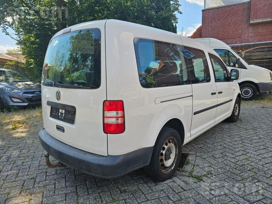 Balts Volkswagen Caddy 2011 Liepāja, ar dzinēja tilpumu 2.00 L un nobraukumu 256 tūkst. km par 6454 €, foto 1 vietnē AUTOMOTO.COM.LV