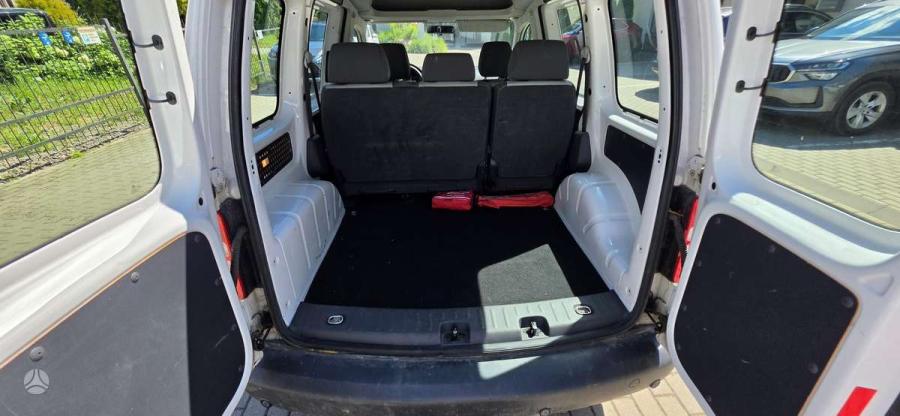 Balts Volkswagen Caddy 2011 Viļņa, ar dzinēja tilpumu 1.60 L un nobraukumu 235 tūkst. km par 4999 €, foto 7 vietnē AUTOMOTO.COM.LV