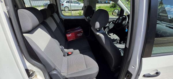 Balts Volkswagen Caddy 2011 Viļņa, ar dzinēja tilpumu 1.60 L un nobraukumu 235 tūkst. km par 4999 €, foto 8 vietnē AUTOMOTO.COM.LV