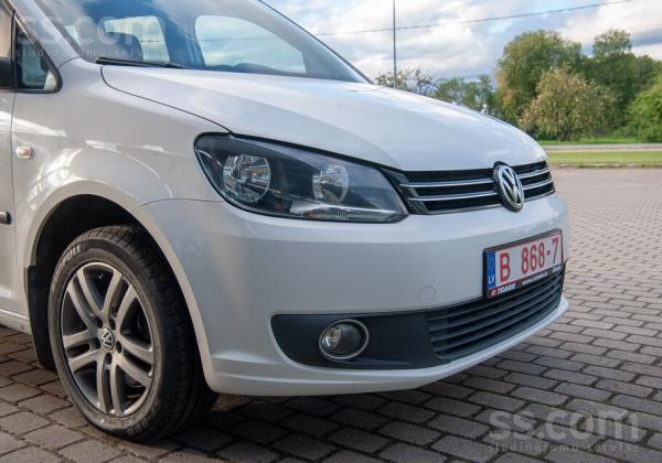 Volkswagen Caddy 2011 in Cesis on AUTOMOTO.COM.LV White Volkswagen Caddy 2011 in Cesis, with an engine capacity of 2.00 L and mileage of 305 thousand km for 6500 €, photo 9 on AUTOMOTO.COM.LV