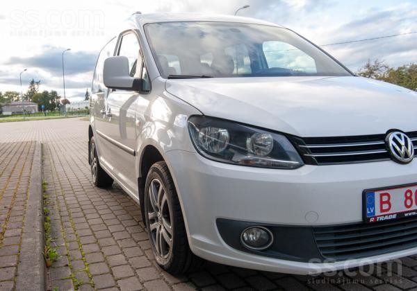 Volkswagen Caddy 2011 in Cesis on AUTOMOTO.COM.LV White Volkswagen Caddy 2011 in Cesis, with an engine capacity of 2.00 L and mileage of 305 thousand km for 6500 €, photo 10 on AUTOMOTO.COM.LV