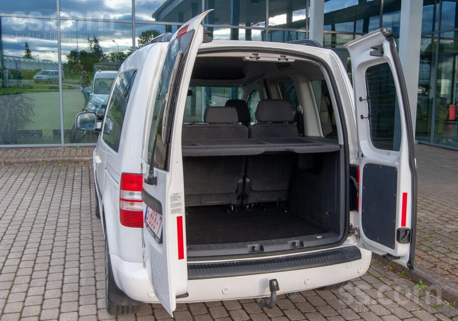 White Volkswagen Caddy 2011 in Cesis, with an engine capacity of 2.00 L and mileage of 305 thousand km for 6500 €, photo 14 on AUTOMOTO.COM.LV