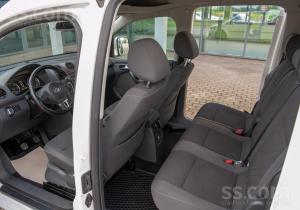 White Volkswagen Caddy 2011 in Cesis, with an engine capacity of 2.00 L and mileage of 305 thousand km for 6500 €, photo 19 on AUTOMOTO.COM.LV