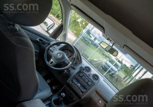 White Volkswagen Caddy 2011 in Cesis, with an engine capacity of 2.00 L and mileage of 305 thousand km for 6500 €, photo 28 on AUTOMOTO.COM.LV