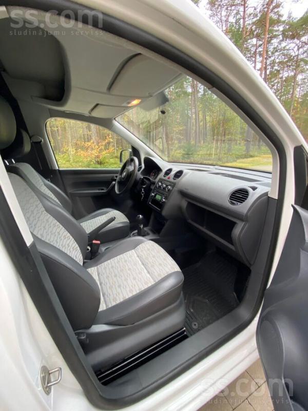 Balts Volkswagen Caddy 2011 Rīga, ar dzinēja tilpumu 1.60 L un nobraukumu 383 tūkst. km par 3950 €, foto 8 vietnē AUTOMOTO.COM.LV