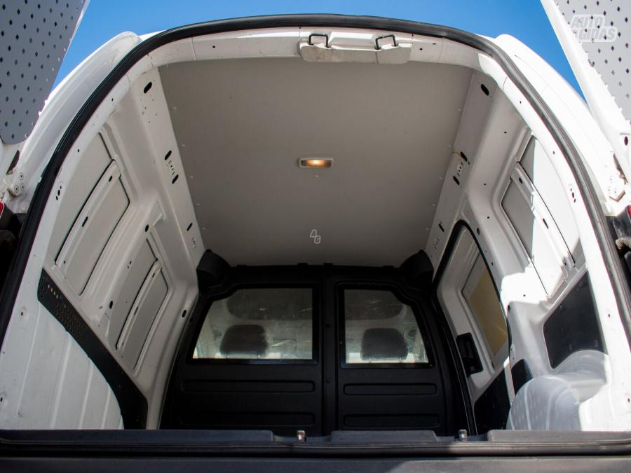 Balts Volkswagen Caddy 2011 Viļņa, ar dzinēja tilpumu 1.60 L un nobraukumu 288 tūkst. km par 3800 €, foto 11 vietnē AUTOMOTO.COM.LV
