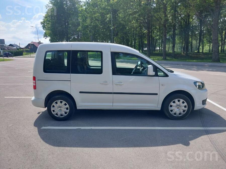 White Volkswagen Caddy 2012 in Aluksne, with an engine capacity of 1.20 L and mileage of 0 thousand km for 2900 €, photo 9 on AUTOMOTO.COM.LV