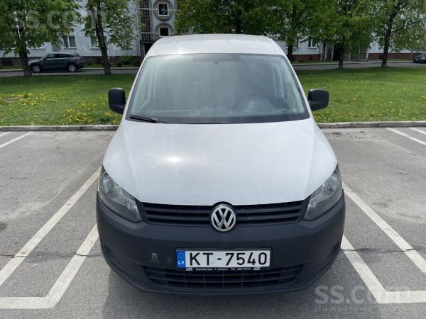 White Volkswagen Caddy 2012 in Riga, with an engine capacity of 1.60 L and mileage of 346 thousand km for 3990 €, photo 2 on AUTOMOTO.COM.LV