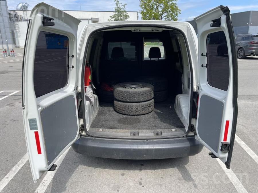 Balts Volkswagen Caddy 2012 Rīga, ar dzinēja tilpumu 1.60 L un nobraukumu 346 tūkst. km par 3990 €, foto 8 vietnē AUTOMOTO.COM.LV