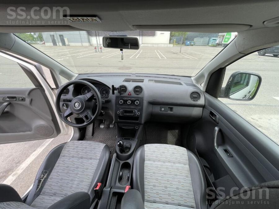 Balts Volkswagen Caddy 2012 Rīga, ar dzinēja tilpumu 1.60 L un nobraukumu 346 tūkst. km par 3990 €, foto 12 vietnē AUTOMOTO.COM.LV