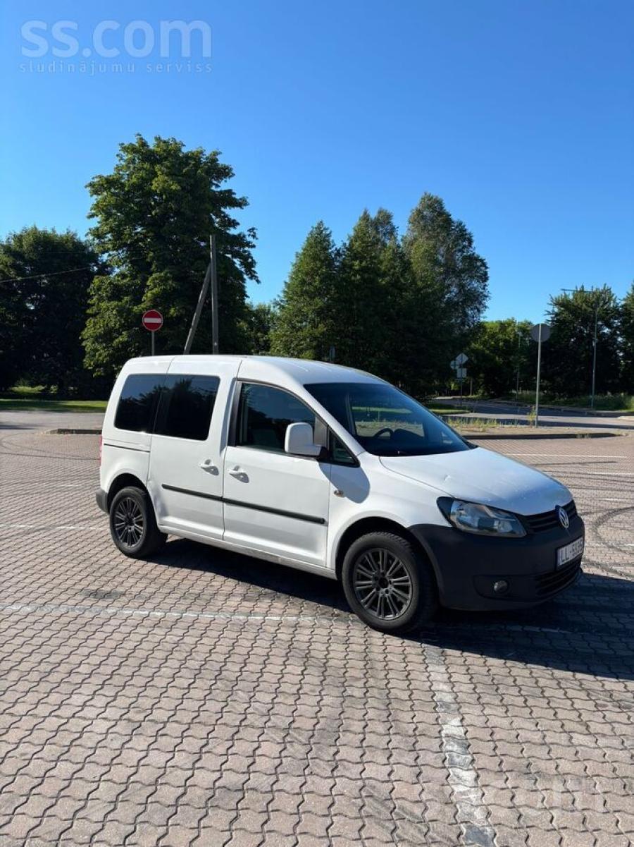 Balts Volkswagen Caddy 2012 Ventspils, ar dzinēja tilpumu 1.60 L un nobraukumu 393 tūkst. km par 4650 €, foto 5 vietnē AUTOMOTO.COM.LV