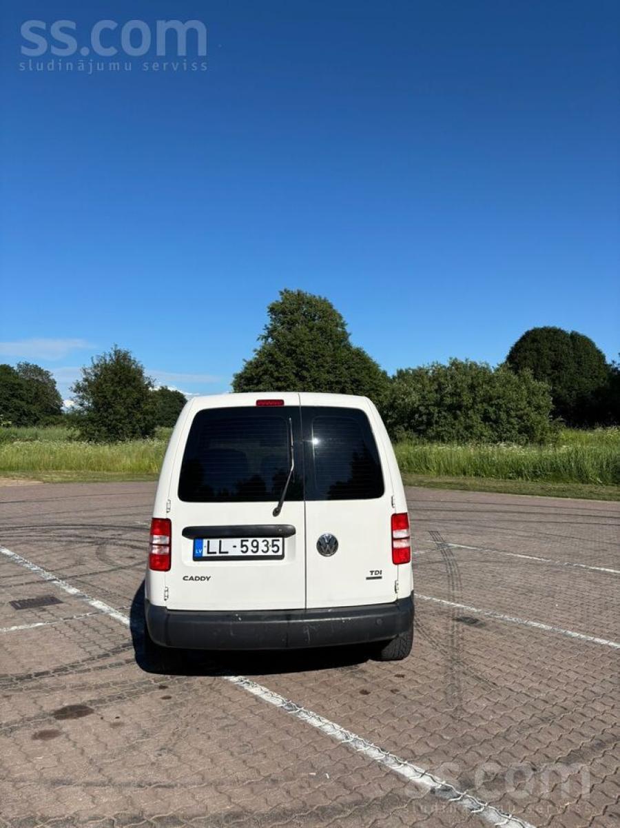Balts Volkswagen Caddy 2012 Ventspils, ar dzinēja tilpumu 1.60 L un nobraukumu 393 tūkst. km par 4650 €, foto 6 vietnē AUTOMOTO.COM.LV