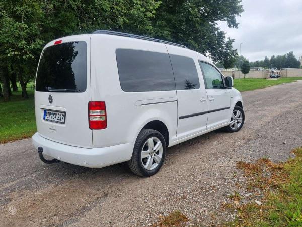 White Volkswagen Caddy 2012 in Prienai, with an engine capacity of 1.60 L and mileage of 279 thousand km for 6490 €, photo 10 on AUTOMOTO.COM.LV